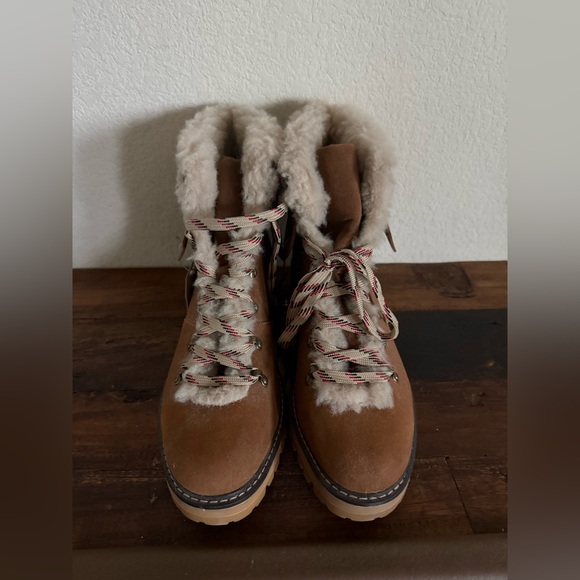 Time and Tru | Shoes | Time And Tru Womens Cozy Hiker Boot | Poshmark
